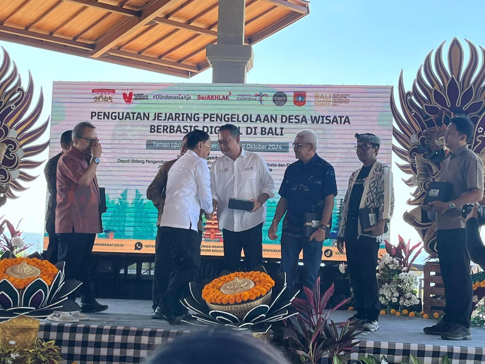 Kemenparekraf Dorong Digitalisasi Desa Wisata di Bali - LINTASBALI.com